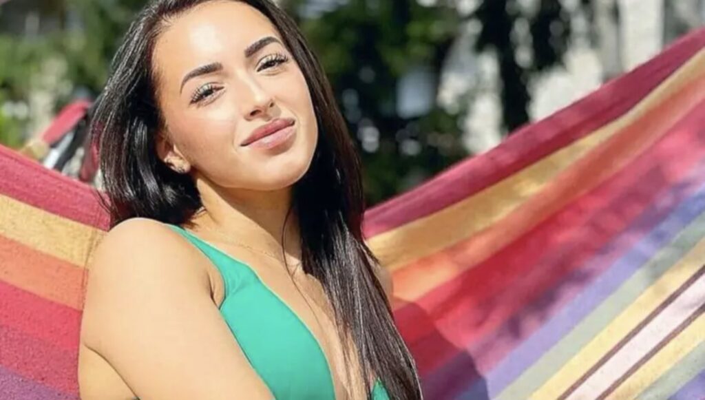 Ce sumă primește lunar Larisa Iordache de la statul român. Fosta ...