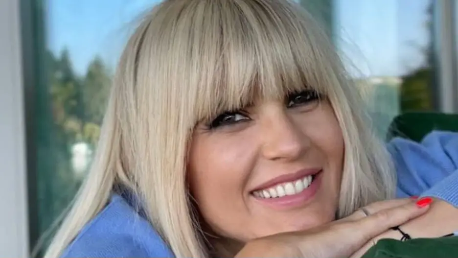 Cum și-a făcut apariția Elena Udrea de Revelion. Cu haină de blană și ...