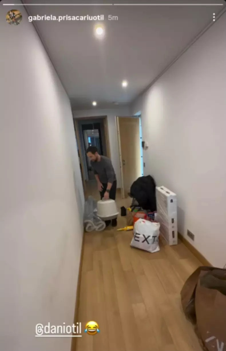 Dani Oțil și Gabriela s-au mutat la bloc in oraș. “Tiago e foarte ...